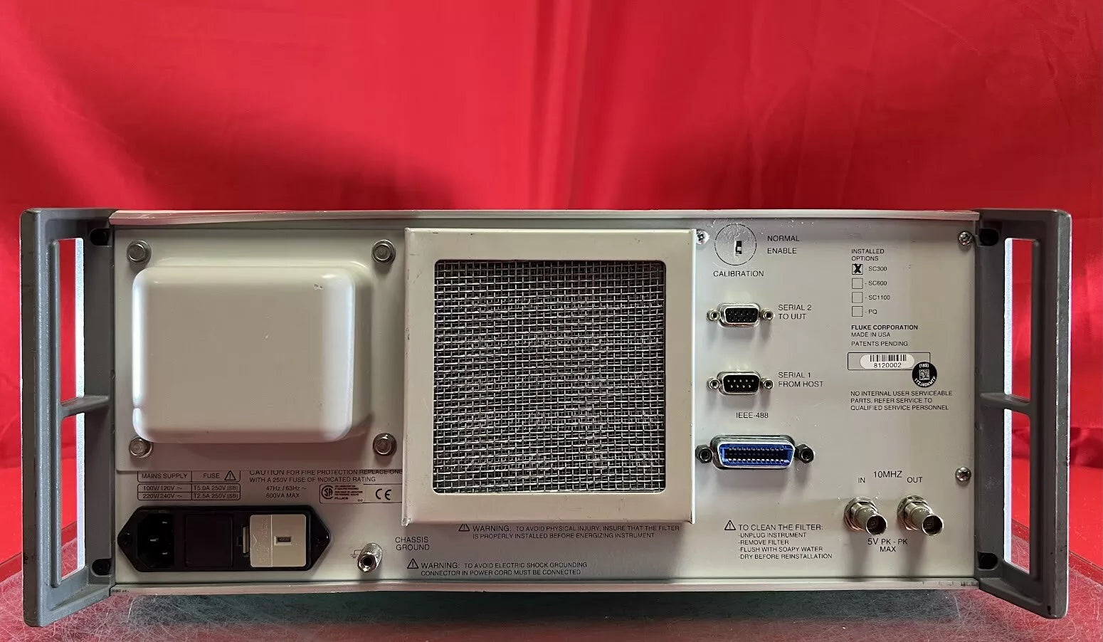 Fluke 5520A SC300 Multi-Function Calibrator SN 8120002 – XG eqpt