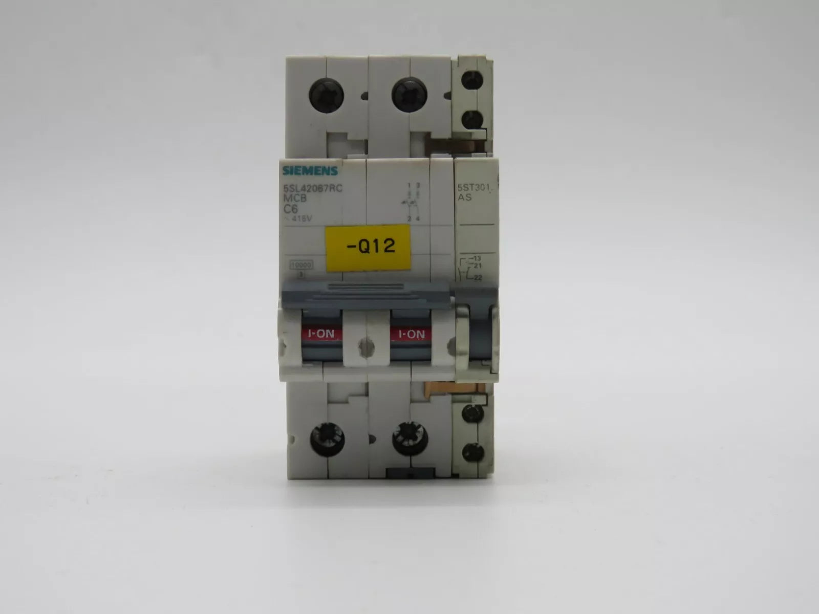 Siemens 5SL42067RC Circuit Breakers Minuature 6 AMP 2 POLE 415V – XG eqpt