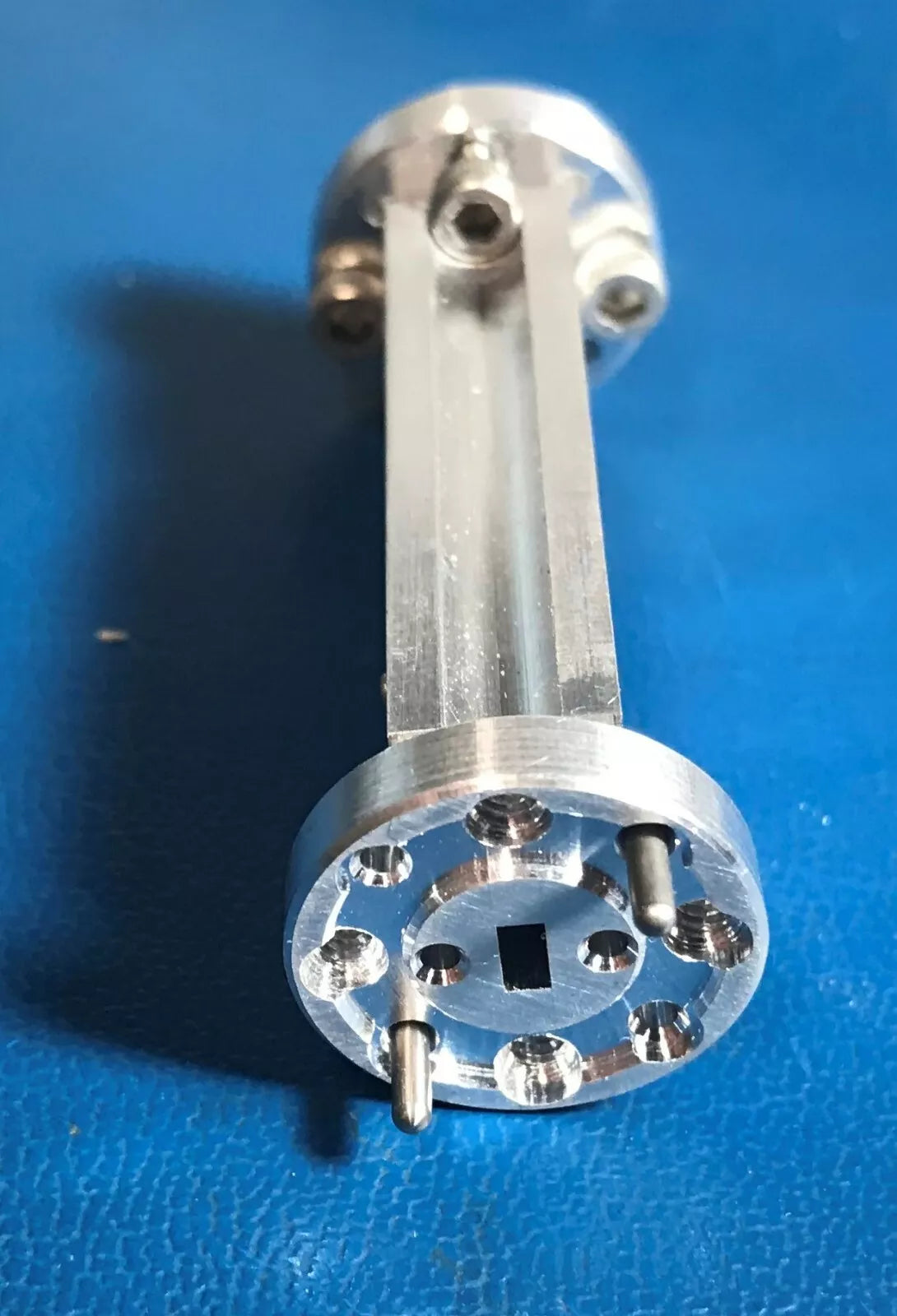 Agilent Keysight HP Waveguide V Band Straight Adapter Isolator – XG eqpt