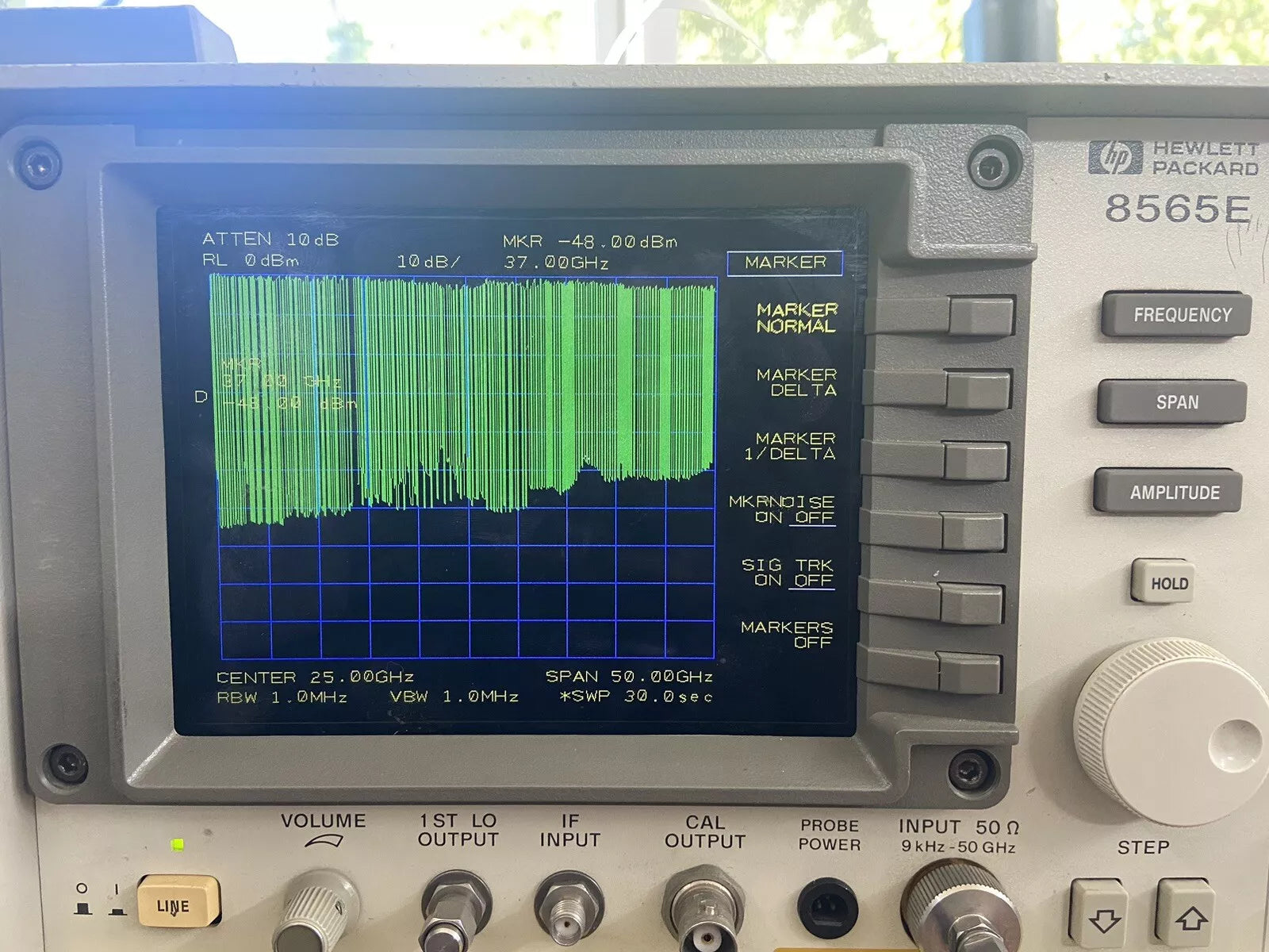 Agilent HP 8565E Spectrum Analyzer 50GHz with Color LCD Screen – XG eqpt